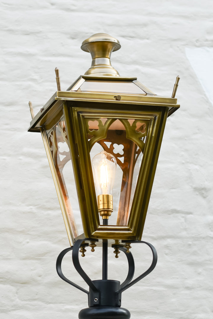 English Lamp Posts | Superior Lighting Since 1986